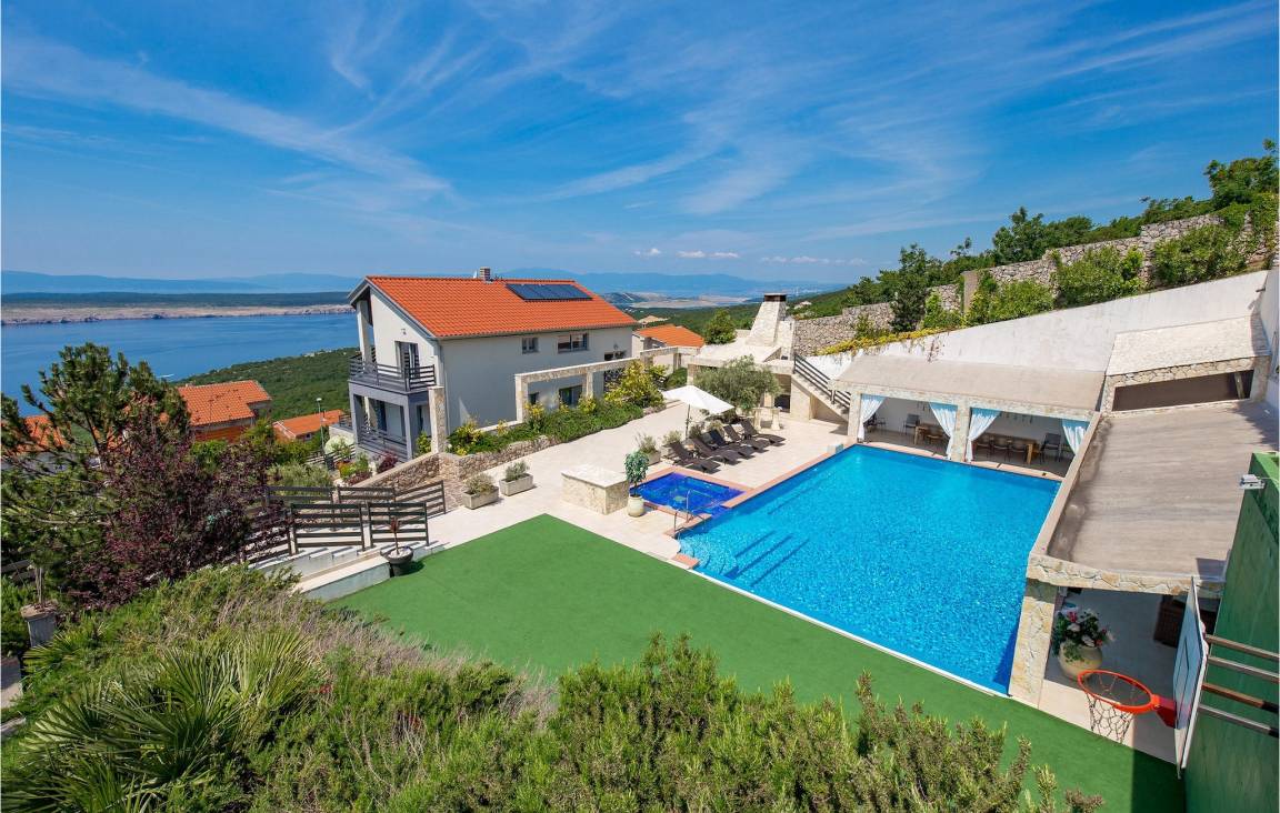 400 M² Ferienhaus ∙ 9 Schlafzimmer ∙ 18 Gäste - Krk