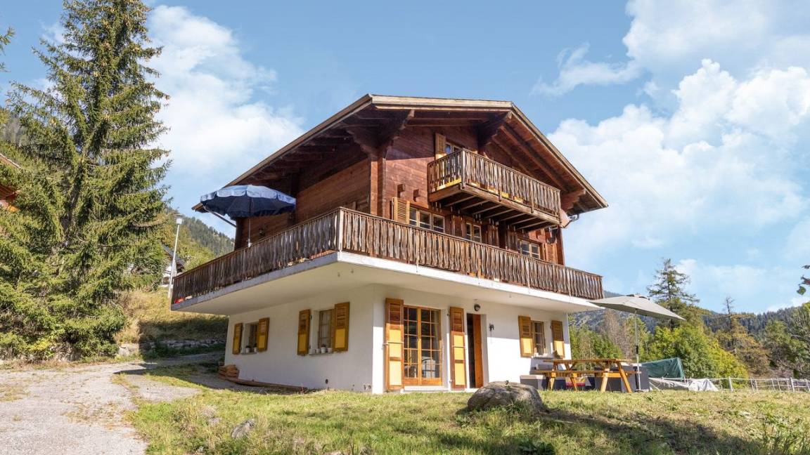 50 M² Ferienhaus ∙ 2 Schlafzimmer ∙ 4 Gäste - Ernen