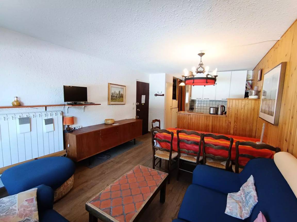 57 M² Ferienwohnung ∙ 2 Schlafzimmer ∙ 6 Gäste - Montgenèvre