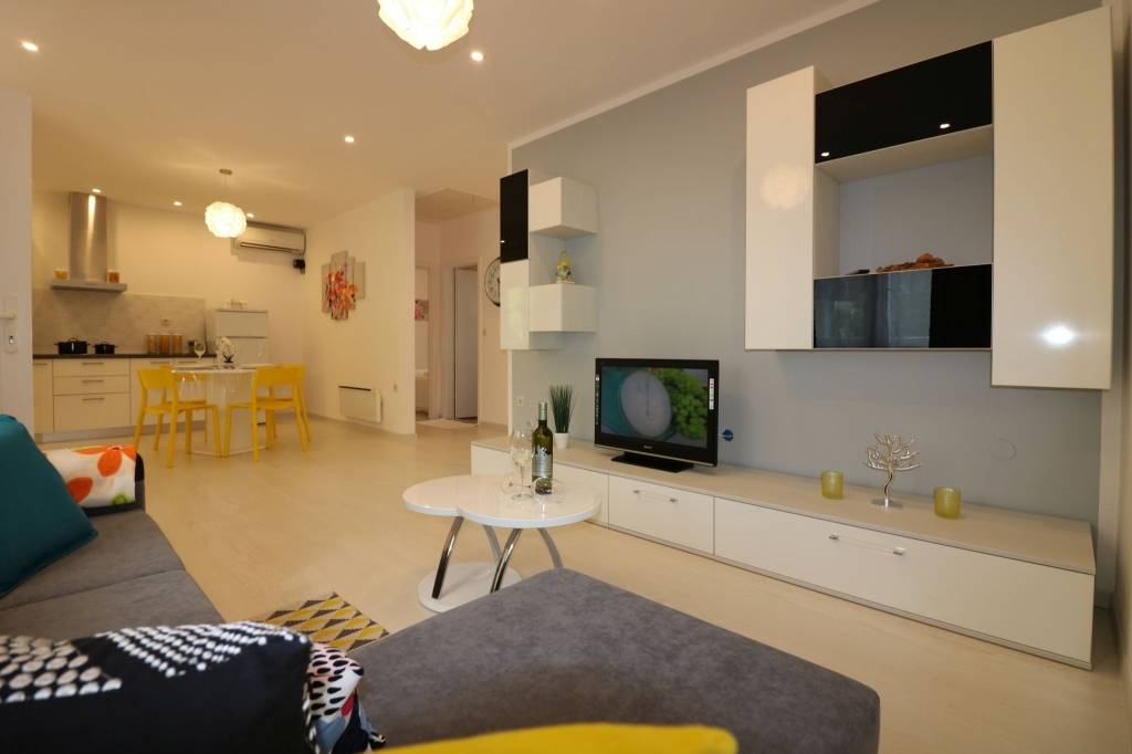 60 M² Hus ∙ 2 Sovrum ∙ 5 Gäster - Poreč