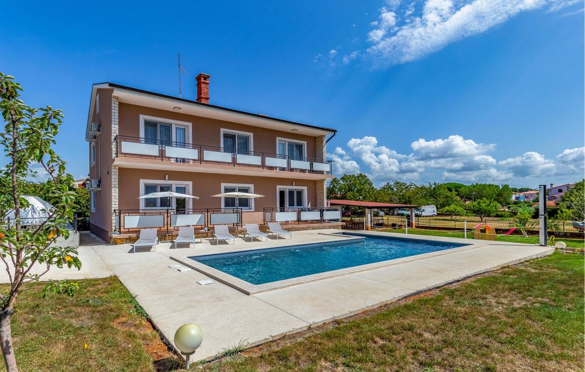 240 M² Ferienhaus ∙ 5 Schlafzimmer ∙ 10 Gäste - Fažana