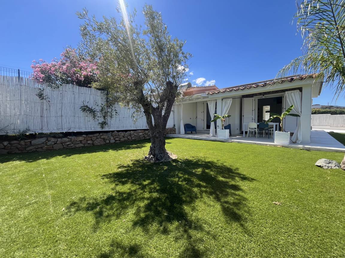 70 M² Villa ∙ 2 Bedrooms ∙ 5 Guests - South Sardinia