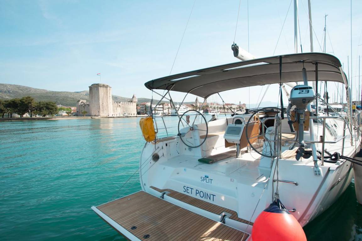 14 M² Houseboat ∙ 3 Bedrooms ∙ 6 Guests - Croatia