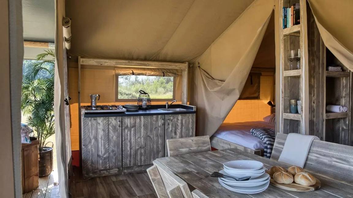 30 M² Caravan ∙ 1 Bedroom ∙ 2 Guests - Île de Ré