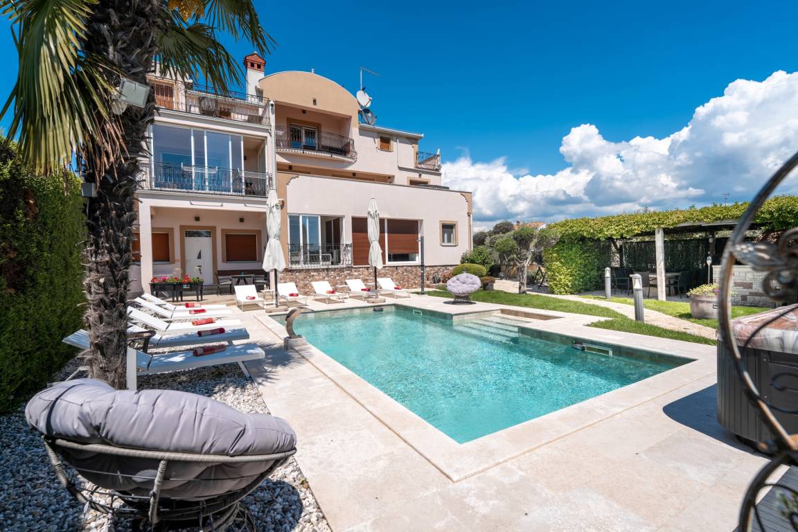 50 M² Apartment ∙ 2 Bedrooms ∙ 4 Guests - Funtana
