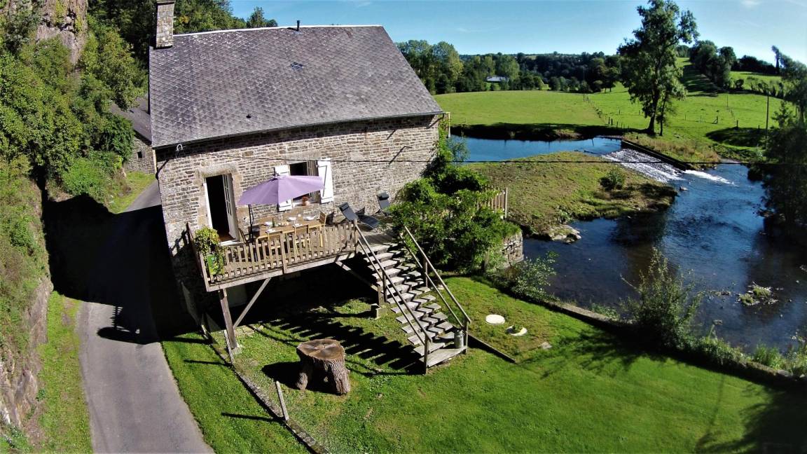 110 M² Gîte ∙ 2 Chambres ∙ 5 Personnes - Manche