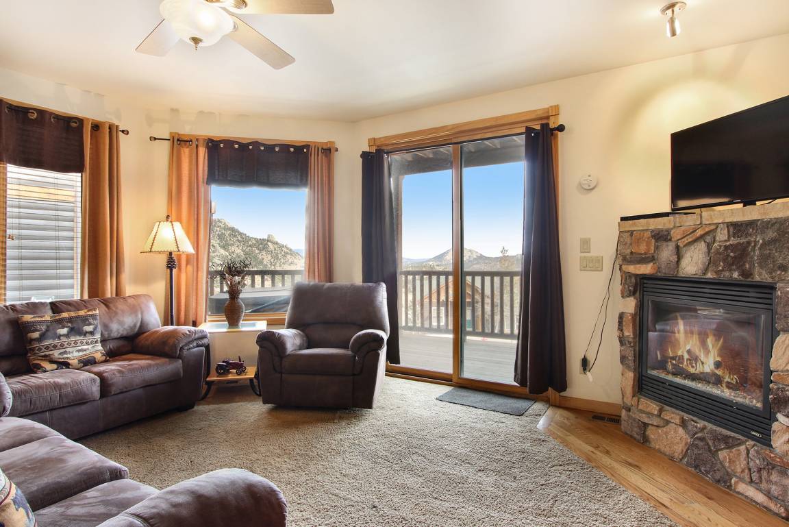 91 M² Condo ∙ 2 Bedrooms ∙ 6 Guests - Estes Park, CO