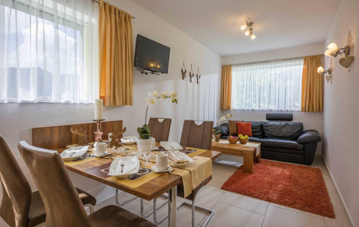 56 M² Ferienwohnung ∙ 2 Schlafzimmer ∙ 4 Gäste - Pertisau