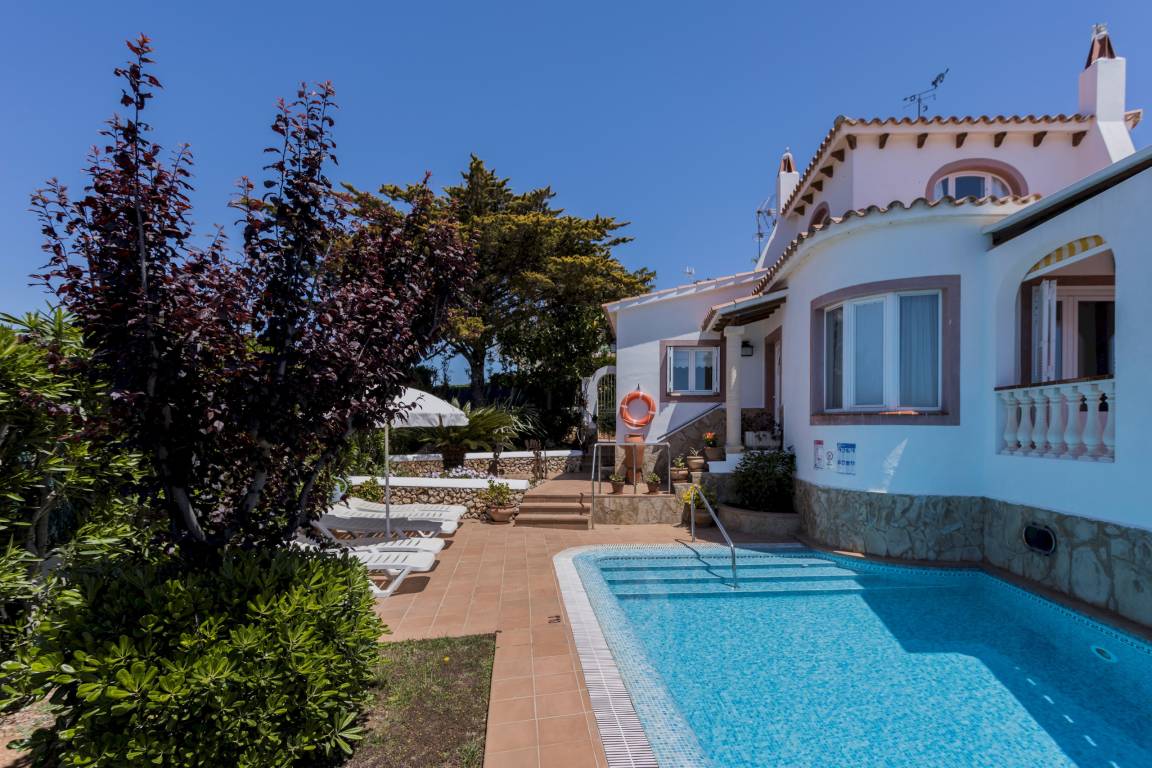539 M² Villa ∙ 4 Bedrooms ∙ 6 Guests - Menorca