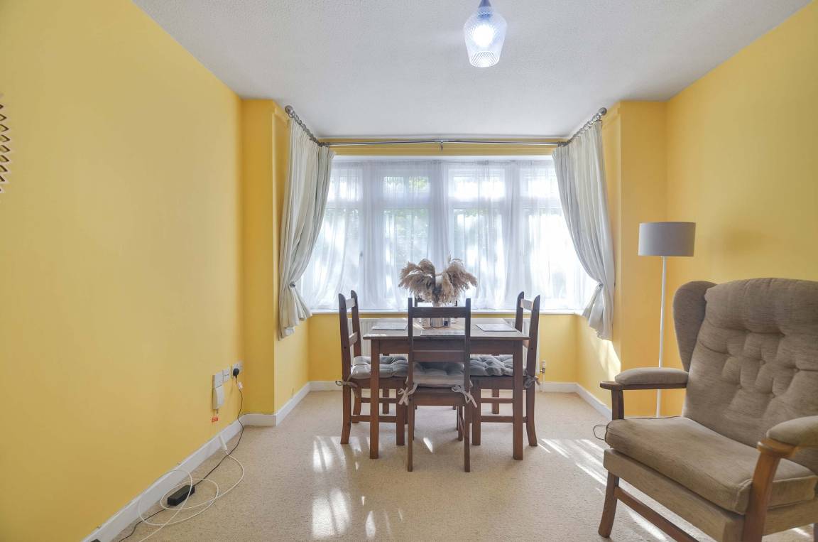 67 M² Apartment ∙ 2 Bedrooms ∙ 4 Guests - Hounslow