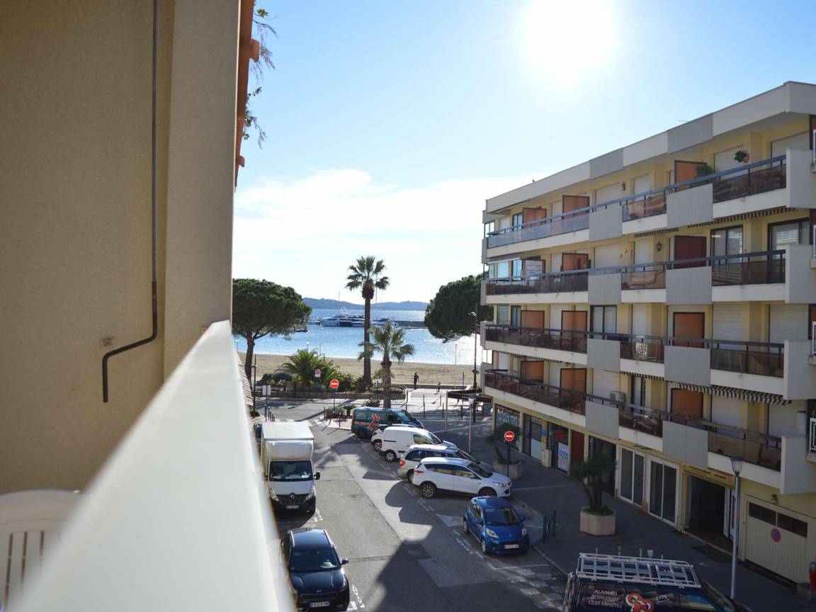 25 M² Studio ∙ 1 Chambre ∙ 2 Personnes - Sainte-Maxime