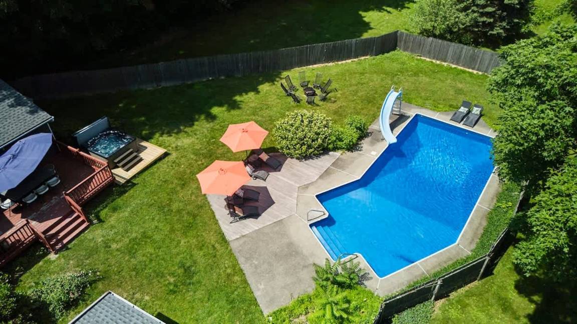 House ∙ 4 Bedrooms ∙ 13 Guests - Poughkeepsie, NY