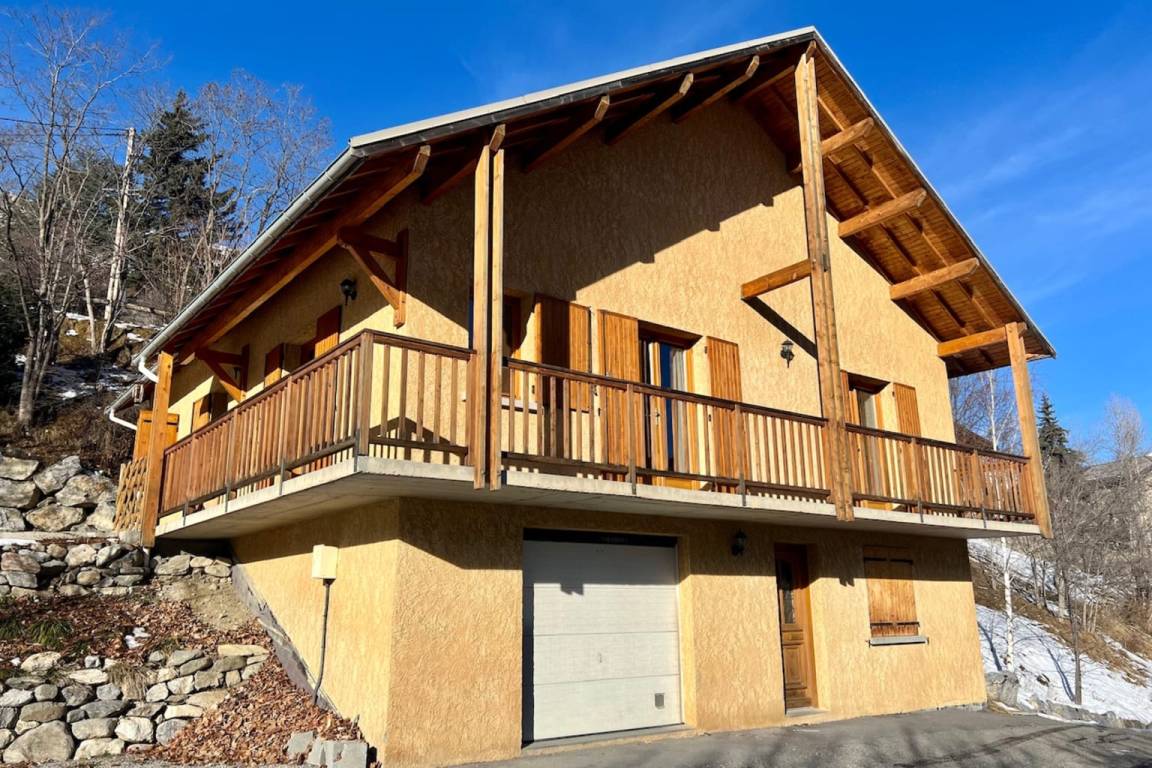 180 M² Ferienhaus ∙ 4 Schlafzimmer ∙ 12 Gäste - Briançon