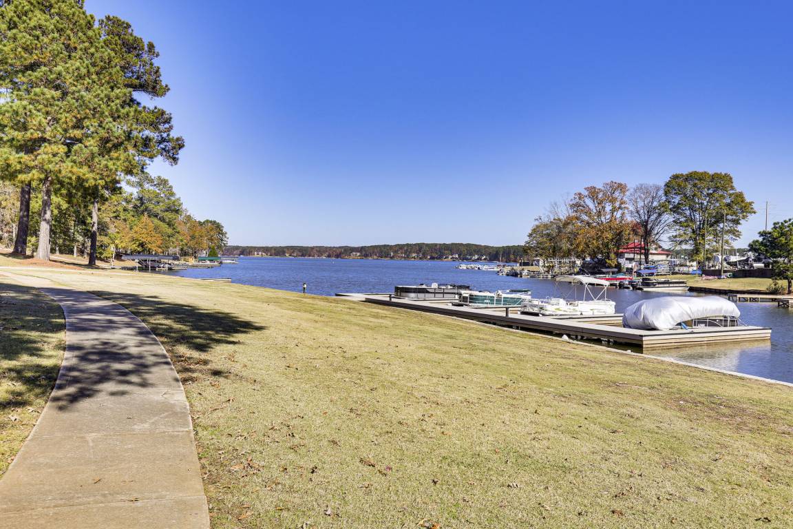 261 M² Apartment ∙ 3 Bedrooms ∙ 7 Guests - Eatonton, GA