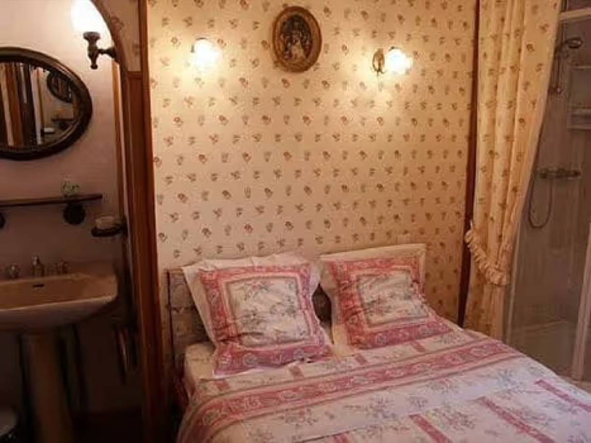 12 M² Chambre D'hôtes ∙ 1 Chambre ∙ 2 Personnes - Châtillon-sur-Chalaronne
