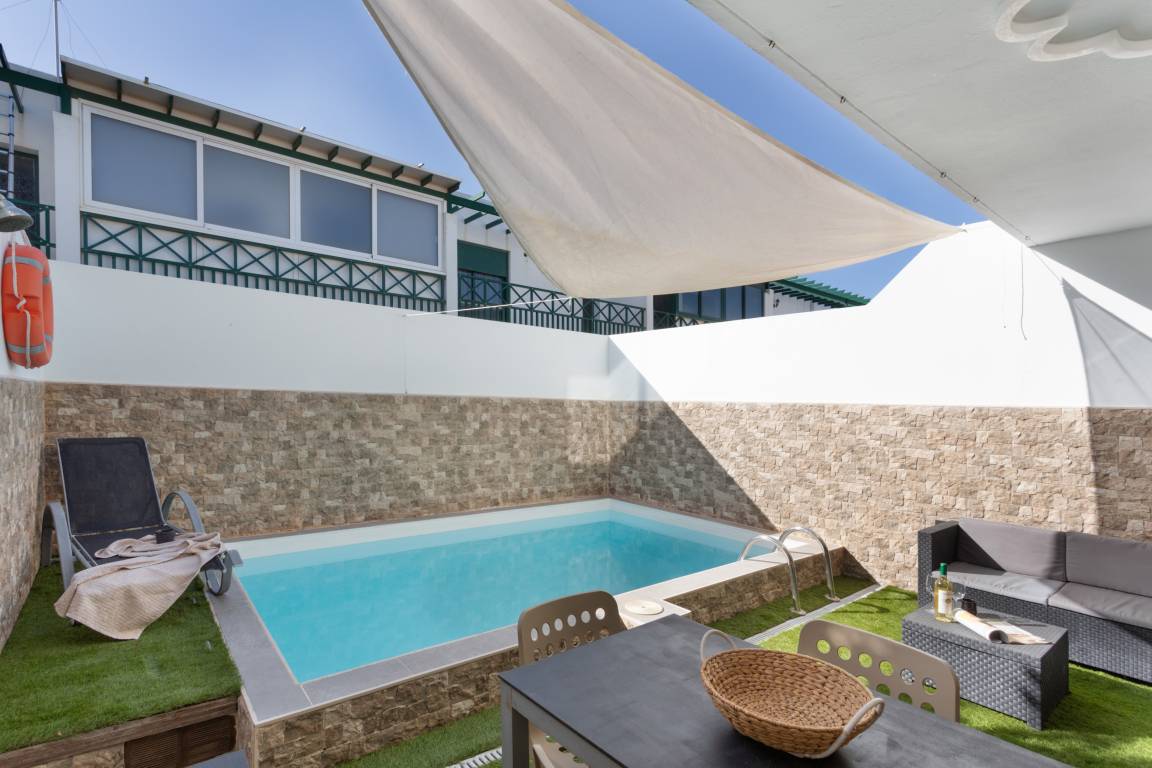 100 M² Villa ∙ 2 Bedrooms ∙ 6 Guests - Playa Blanca