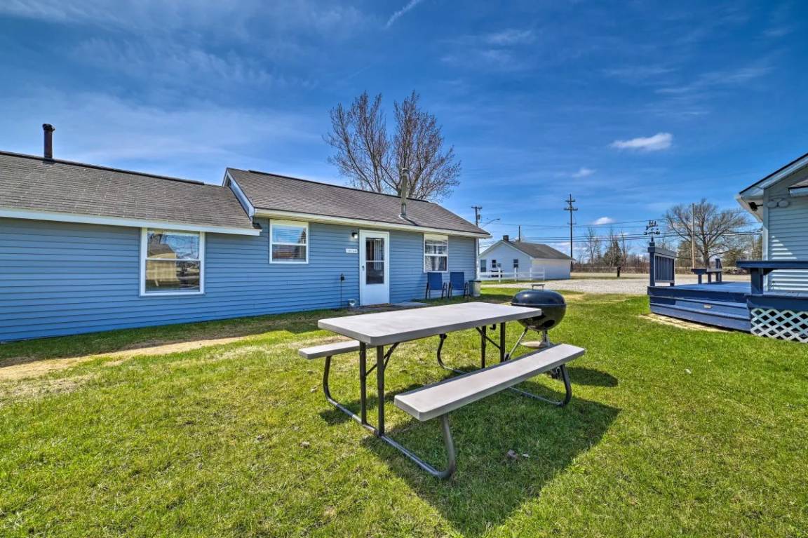 56 M² Cabin ∙ 2 Bedrooms ∙ 6 Guests - Houghton Lake, MI