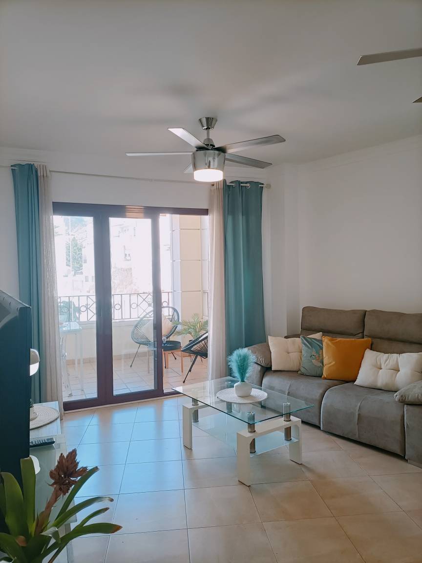 76 M² Apartamento ∙ 2 Habitaciones ∙ 4 Huéspedes - Nerja