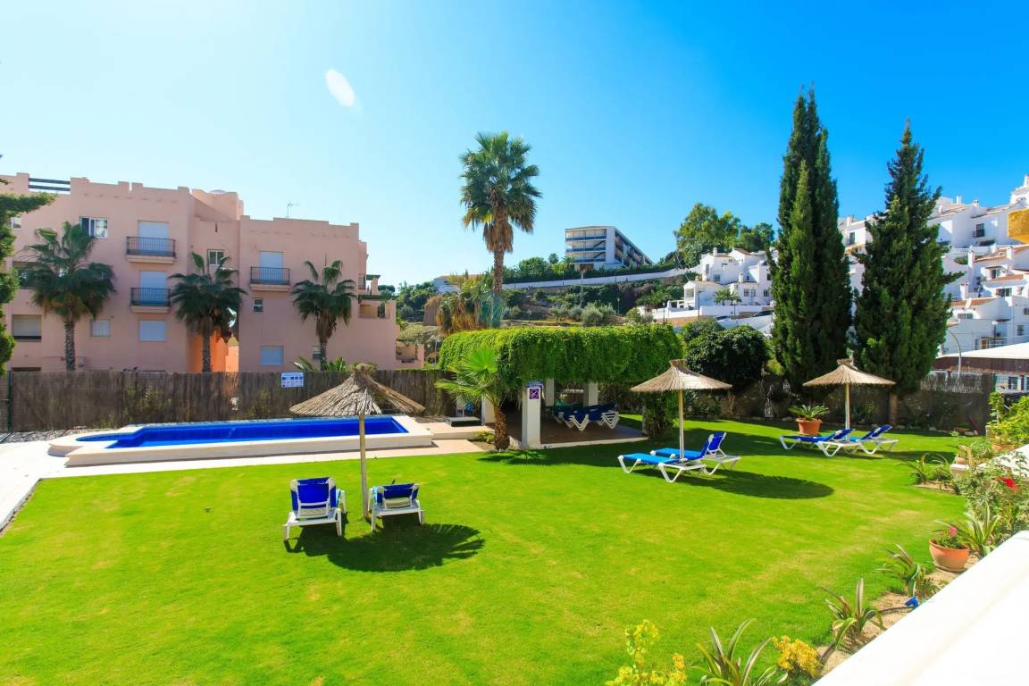 60 M² Apart Hotel ∙ 2 Quartos ∙ 5 Hóspedes - Nerja