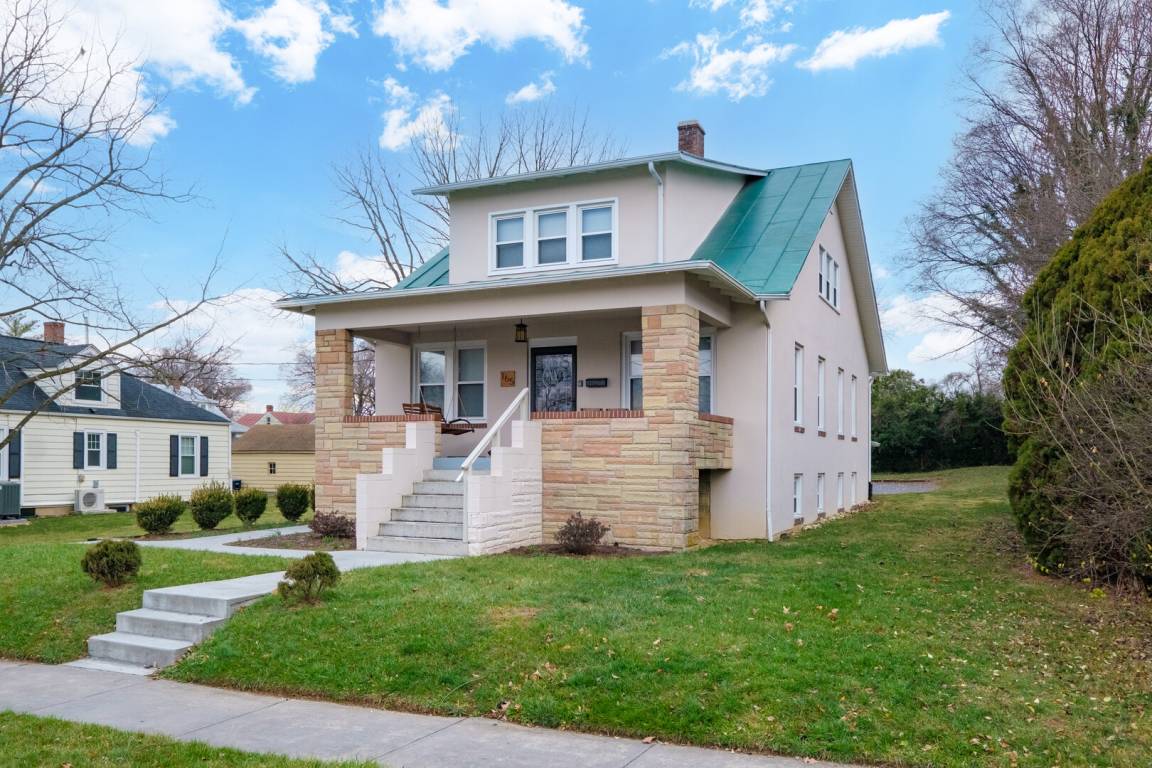 260 M² House ∙ 6 Bedrooms ∙ 6 Guests - Harrisonburg, VA