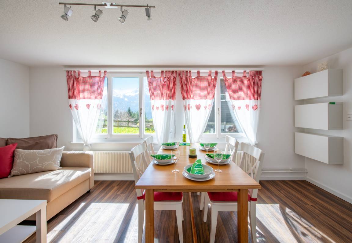 70 M² Apartment ∙ 2 Bedrooms ∙ 4 Guests - Lauterbrunnen