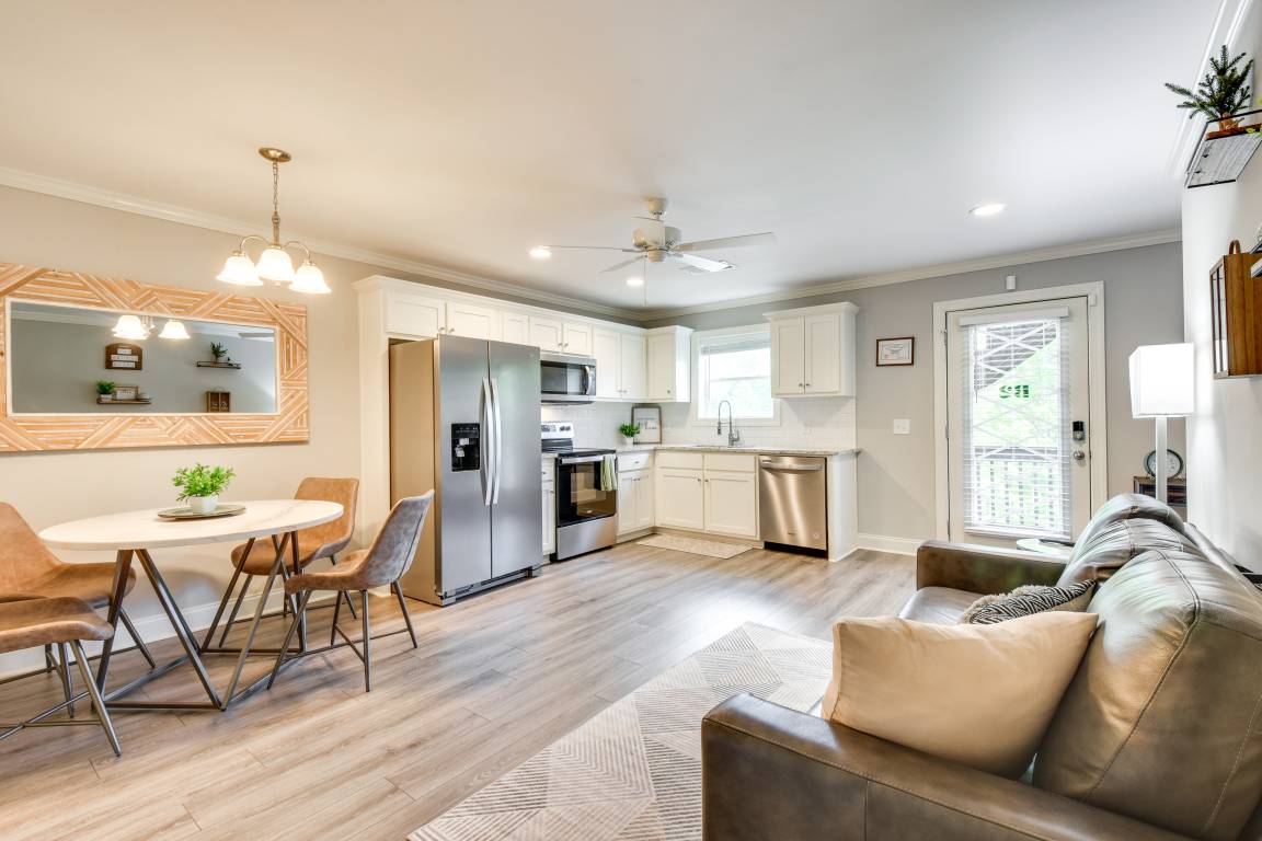 74 M² Apartment ∙ 1 Bedroom ∙ 4 Guests - Helen, GA
