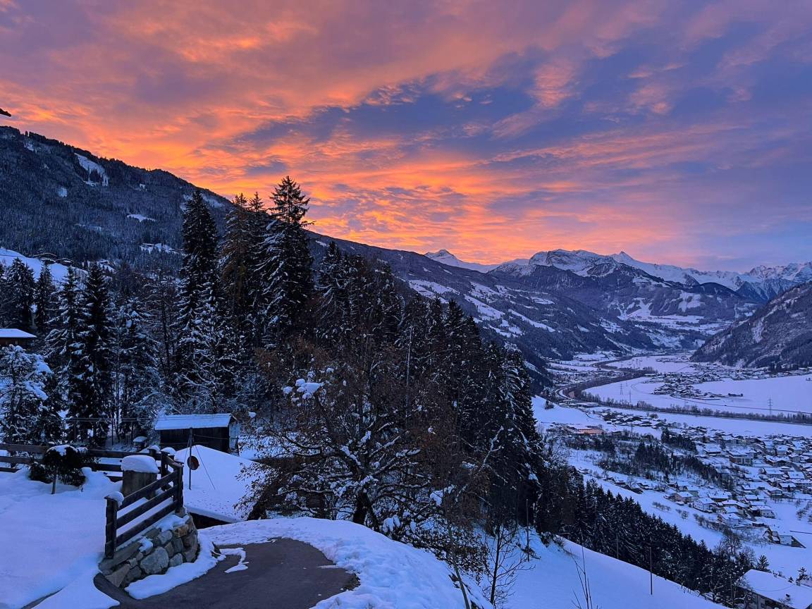 62 M² Apartment ∙ 2 Bedrooms ∙ 4 Guests - Zillertal