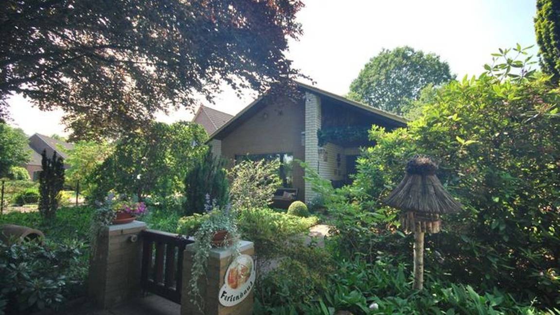 100 M² Ferienhaus ∙ 2 Schlafzimmer ∙ 4 Gäste - Uplengen