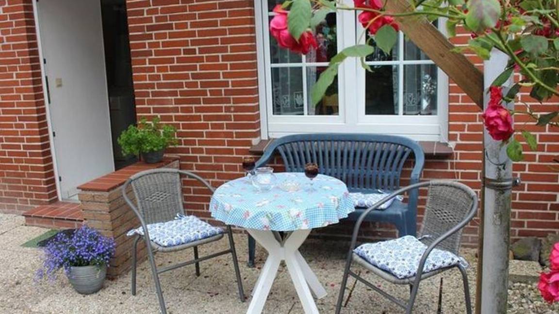 70 M² House ∙ 2 Bedrooms ∙ 3 Guests - Emden