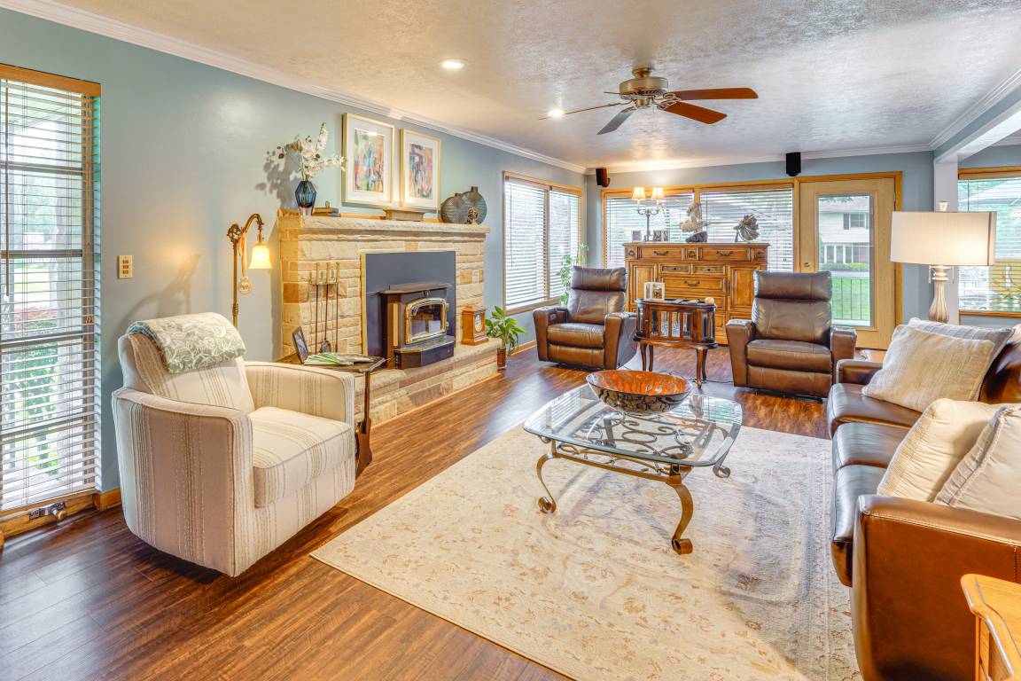 195 M² House ∙ 3 Bedrooms ∙ 5 Guests - Canton, OH