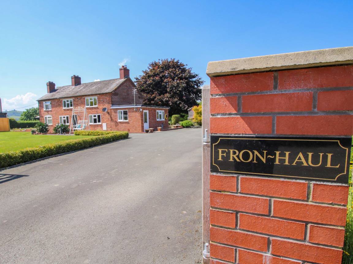 Cottage ∙ 3 Bedrooms ∙ 6 Guests - Welshpool