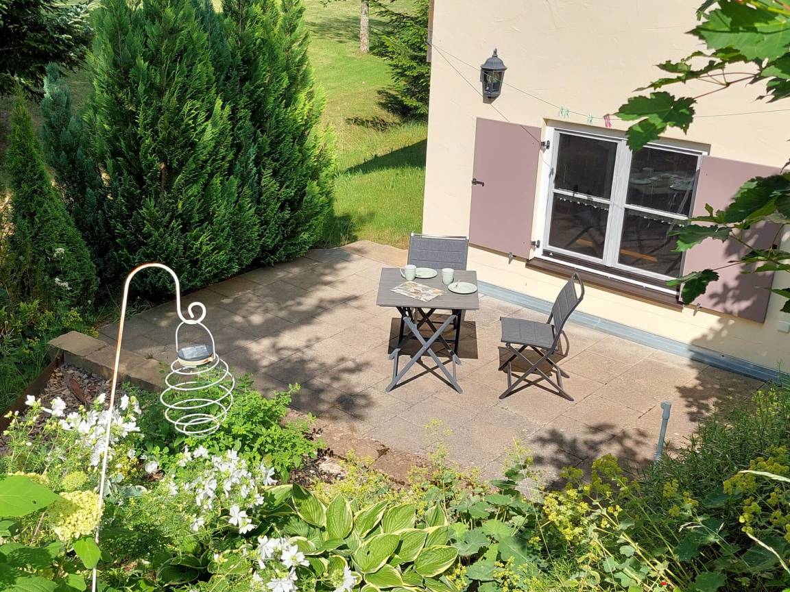 65 M² Ferienwohnung ∙ 1 Schlafzimmer ∙ 2 Gäste - Rettenberg