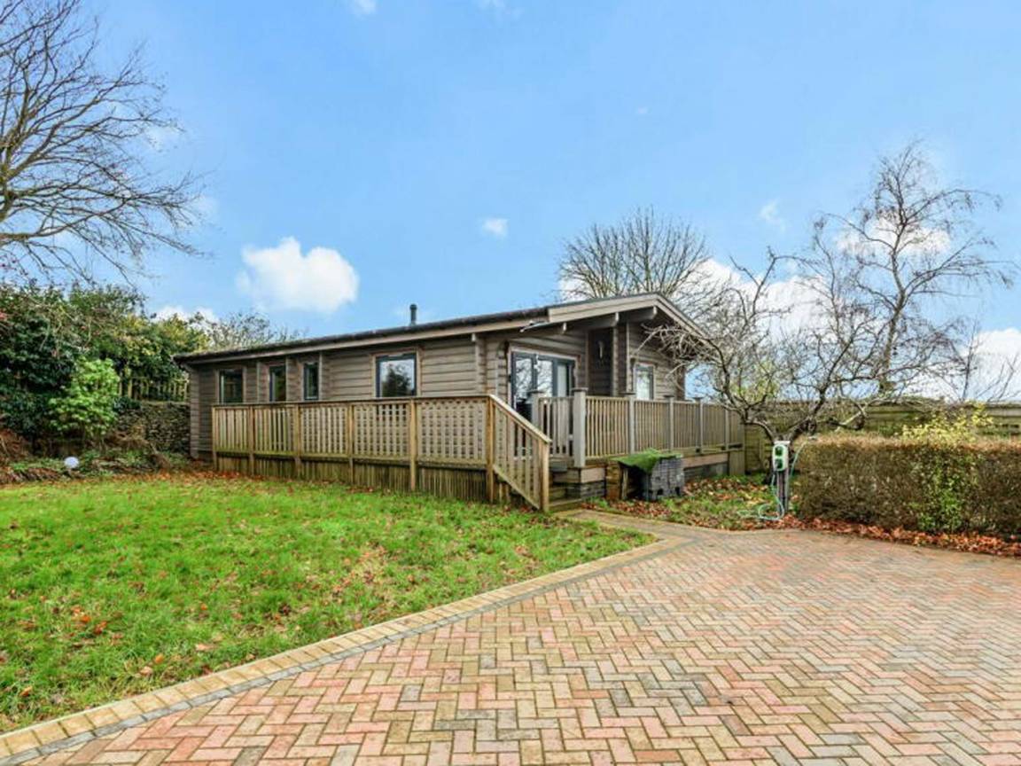 Cottage ∙ 2 Bedrooms ∙ 4 Guests - Bath