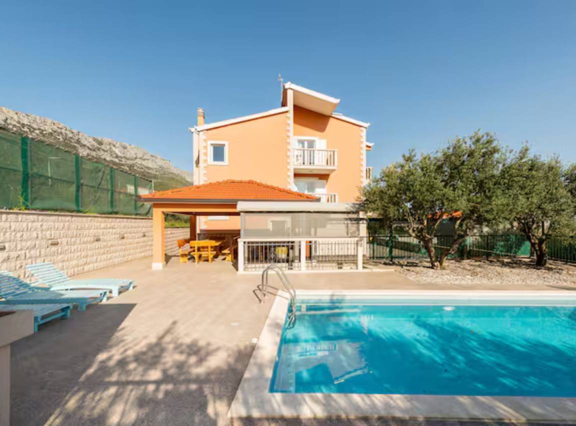 600 M² Villa ∙ 6 Schlafzimmer ∙ 16 Gäste - Split