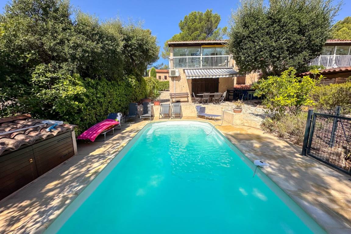 100 M² Villa ∙ 3 Bedrooms ∙ 7 Guests - Fréjus