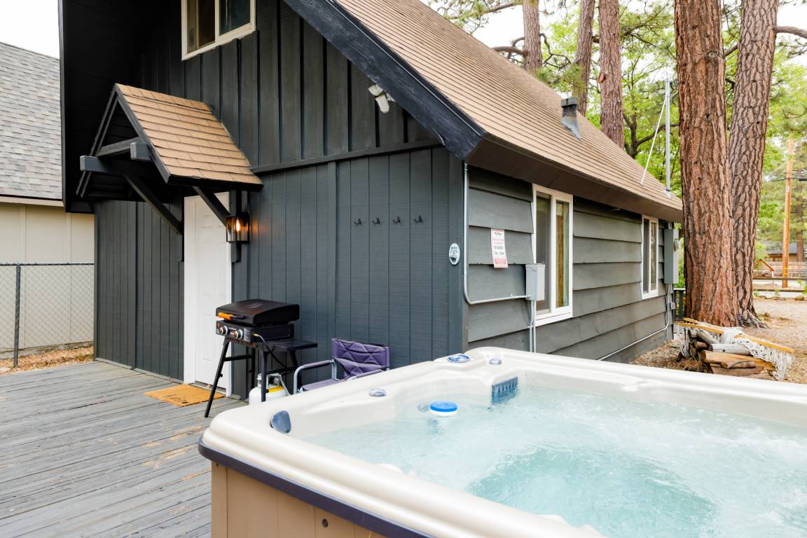 54 M² Cabin ∙ 1 Bedroom ∙ 4 Guests - Big Bear, CA