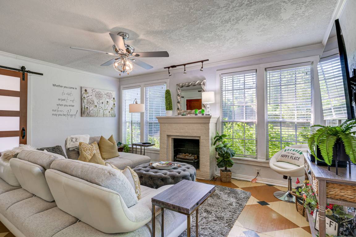 150 M² House ∙ 3 Bedrooms ∙ 8 Guests - Brenham, TX
