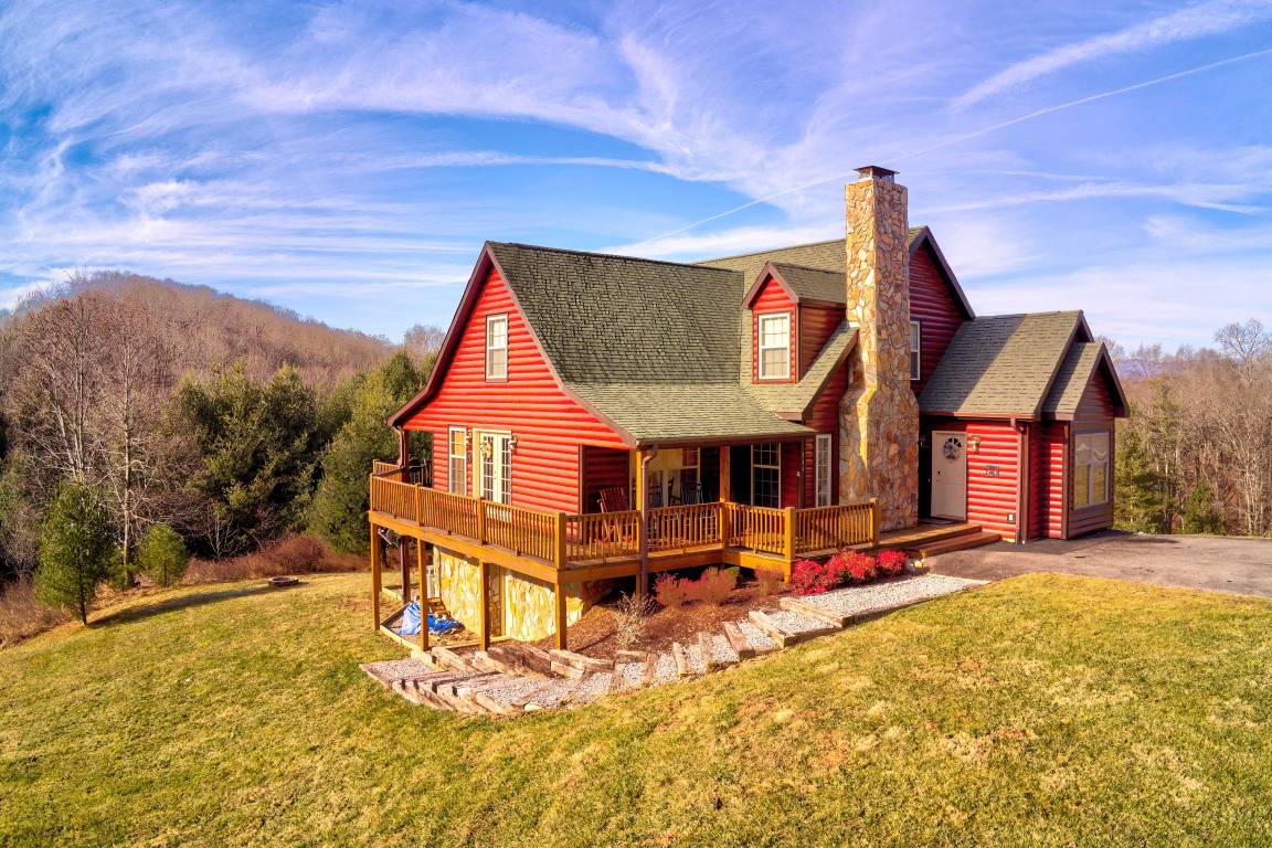 353 M² House ∙ 7 Bedrooms ∙ 14 Guests - Mouth of Wilson, VA
