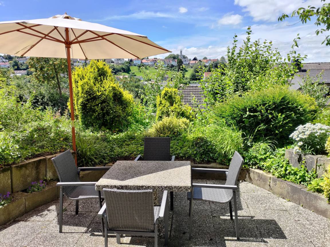 55 M² Ferienwohnung ∙ 2 Schlafzimmer ∙ 4 Gäste - Bad Wünnenberg
