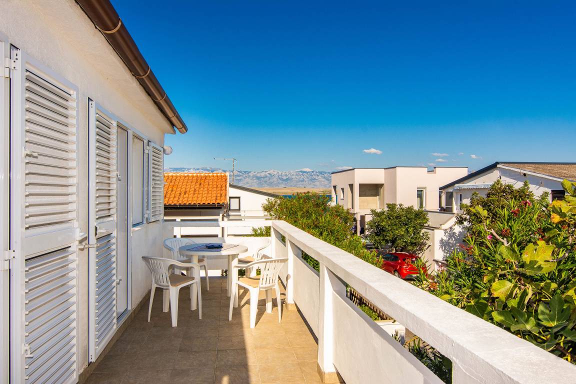 75 M² Ferienwohnung ∙ 3 Schlafzimmer ∙ 6 Gäste - Vir