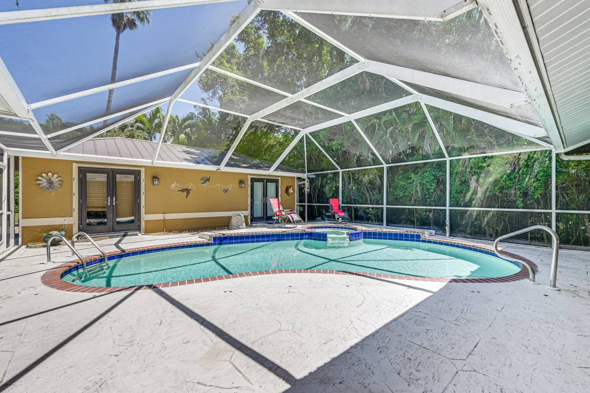 219 M² House ∙ 5 Bedrooms ∙ 10 Guests - Naples, FL