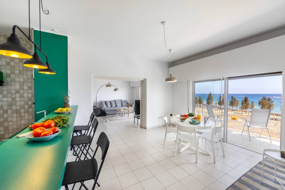 110 M² Apartment ∙ 2 Bedrooms ∙ 6 Guests - Protaras