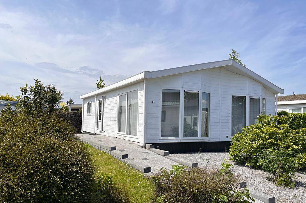 90 M² Hotel ∙ 3 Bedrooms ∙ 5 Guests - Bruinisse