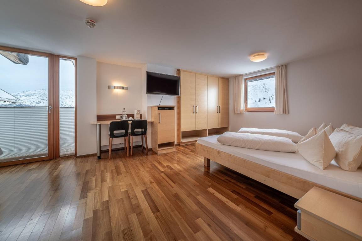 30 M² Hôtel ∙ 1 Chambre ∙ 2 Personnes - Sölden