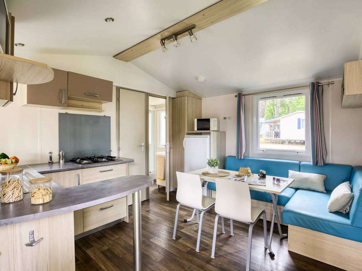 27 M² Caravan ∙ 3 Bedrooms ∙ 6 Guests - Locmariaquer
