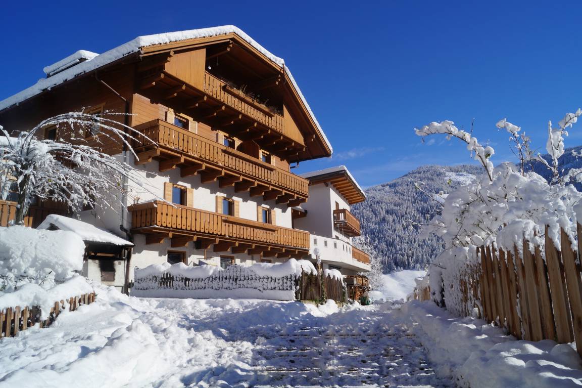 63 M² Appartement ∙ 2 Slaapkamers ∙ 5 Gasten - Bruneck