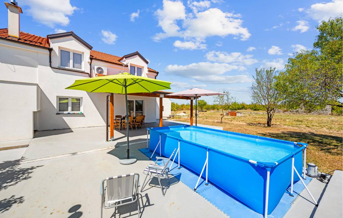 90 M² Ferienwohnung ∙ 2 Schlafzimmer ∙ 4 Gäste - Tisno