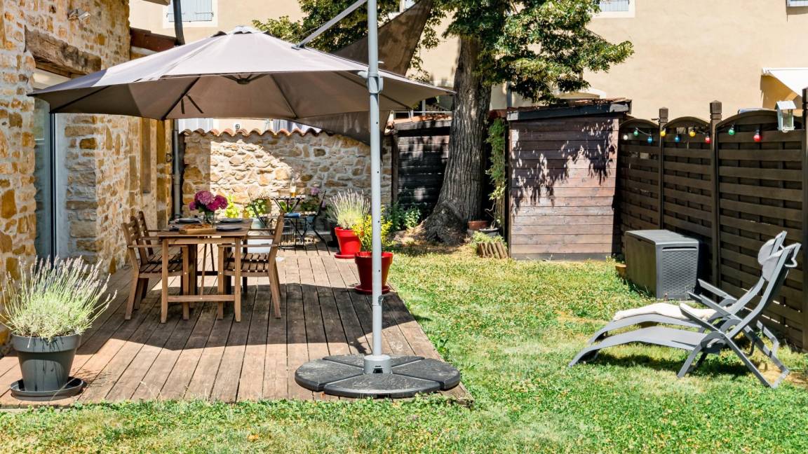 70 M² Gîte ∙ 1 Chambre ∙ 2 Personnes - Rhône