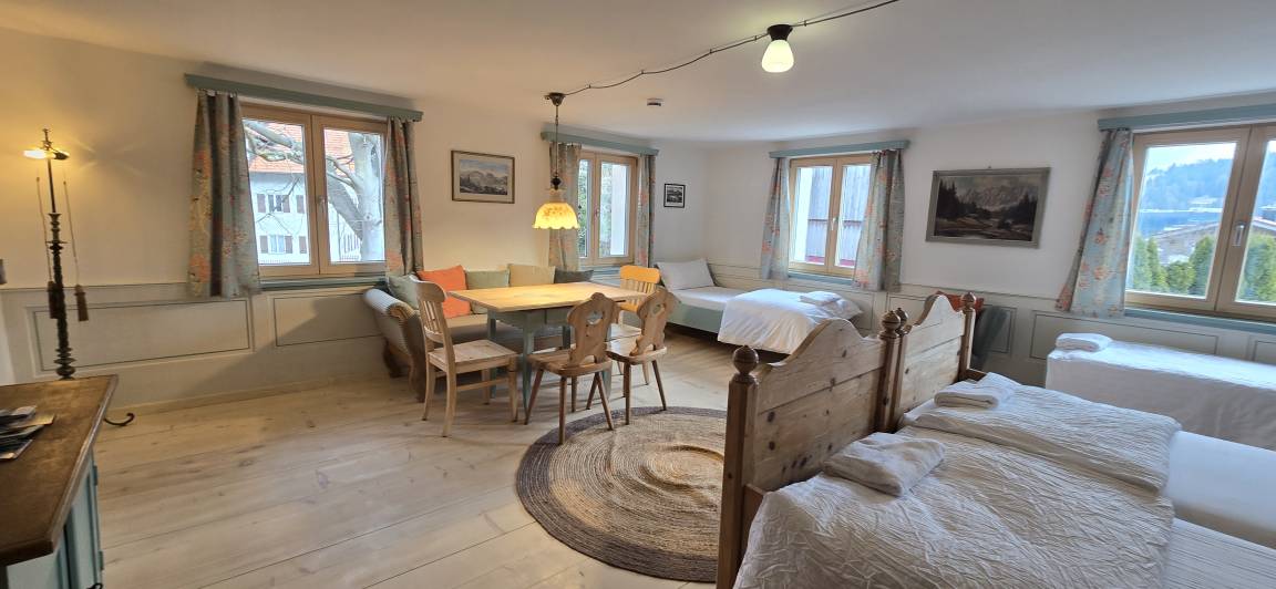 Hostel ∙ 1 Bedroom ∙ 5 Guests - Bavaria