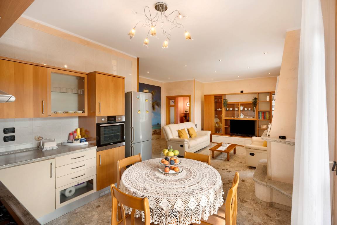100 M² House ∙ 3 Bedrooms ∙ 7 Guests - Salerno